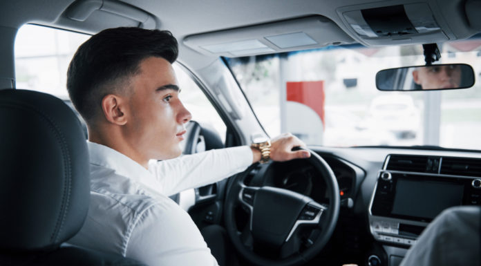 8 Punca Kereta Terasa Berat Ketika Dipandu, Salah Satunya Timing Enjin Lari