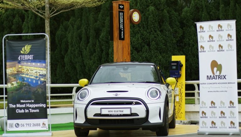 Fasiliti Pengecasan Kenderaan Kereta Mini Pertama Kini Diperkenalkan