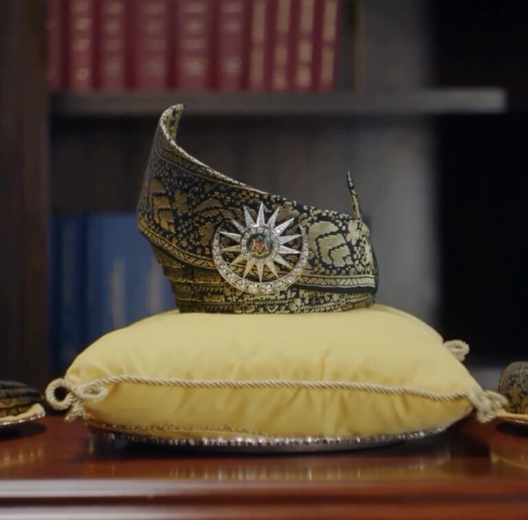Fakta Menarik Pakaian Istiadat Pertabalan Yang di-Pertuan Agong Ke-17