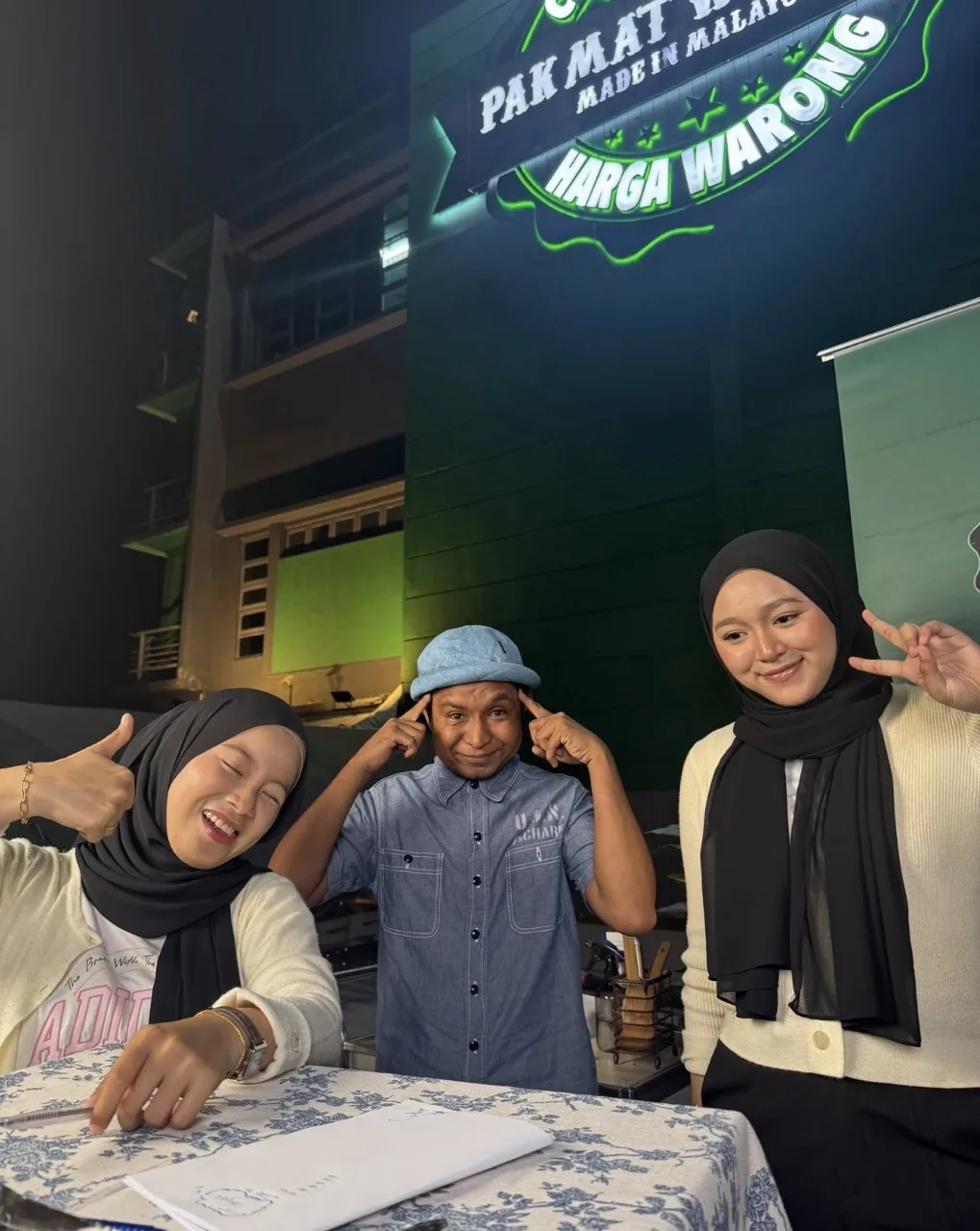 Amir Raja Lawak Bawa Pak Mat Western ke Kelantan, Sumbang Rezeki untuk ...